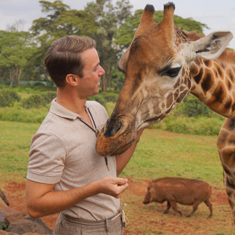 Video Review: Giraffe Manor - Laro Ethical Wildlife Travels